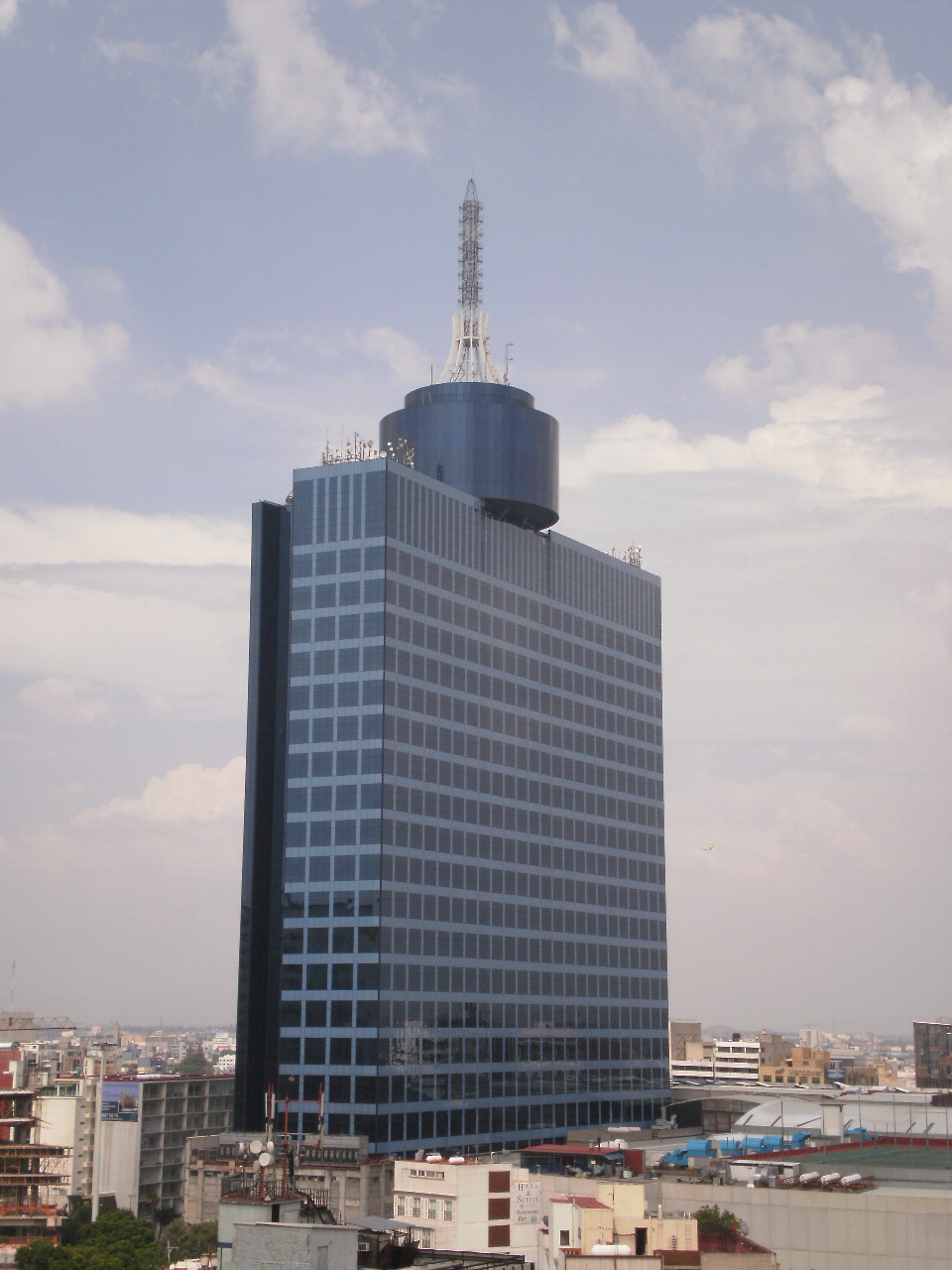 20 apodos más famosos de los edificios en México - nosotros-los-arquitectos